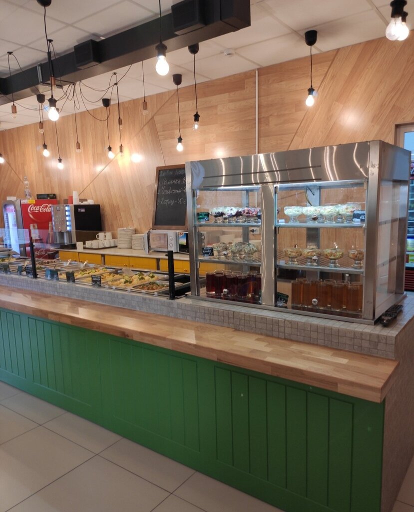 Otoparklar Kamenka 359 Road service complex, Smolenskaya oblastı, foto