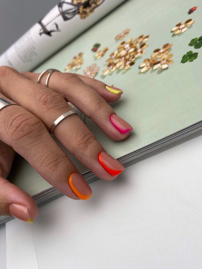 Manikür-pedikür Magic.Risha, Saint‑Petersburg, foto