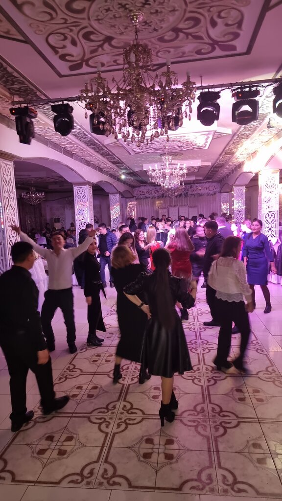 Düğün, toplantı salonu Altyn Adam, Taldıkorgan, foto