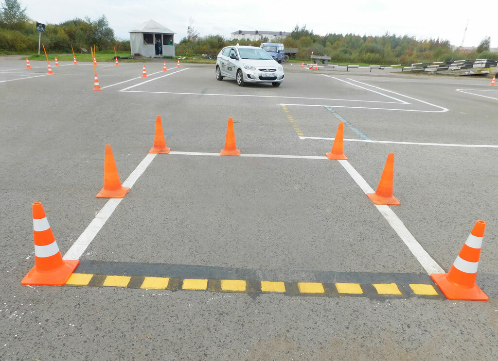 Sürücü kursları Avtoshkola Ukk, Velikiy Novgorod, foto