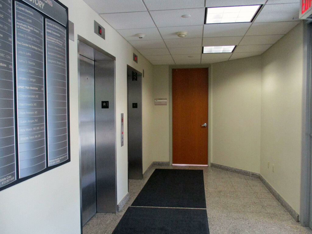 Ortopedik ürünler Cranial Technologies, Pittsburg, foto