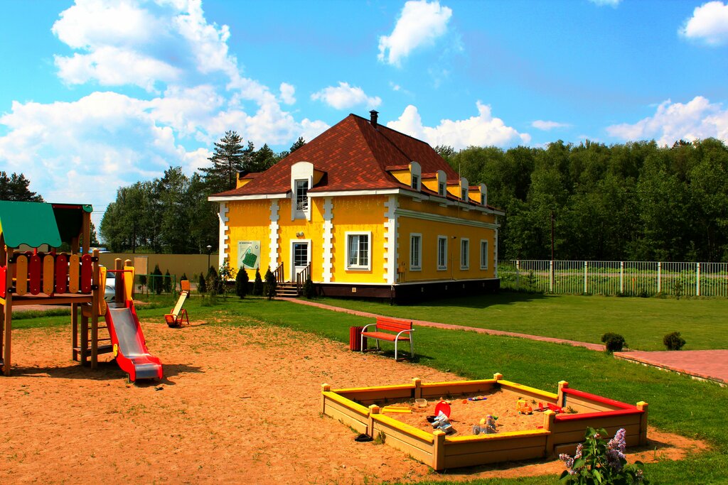 Yazlık yerleşim Fonteblo, Moskova ve Moskovskaya oblastı, foto