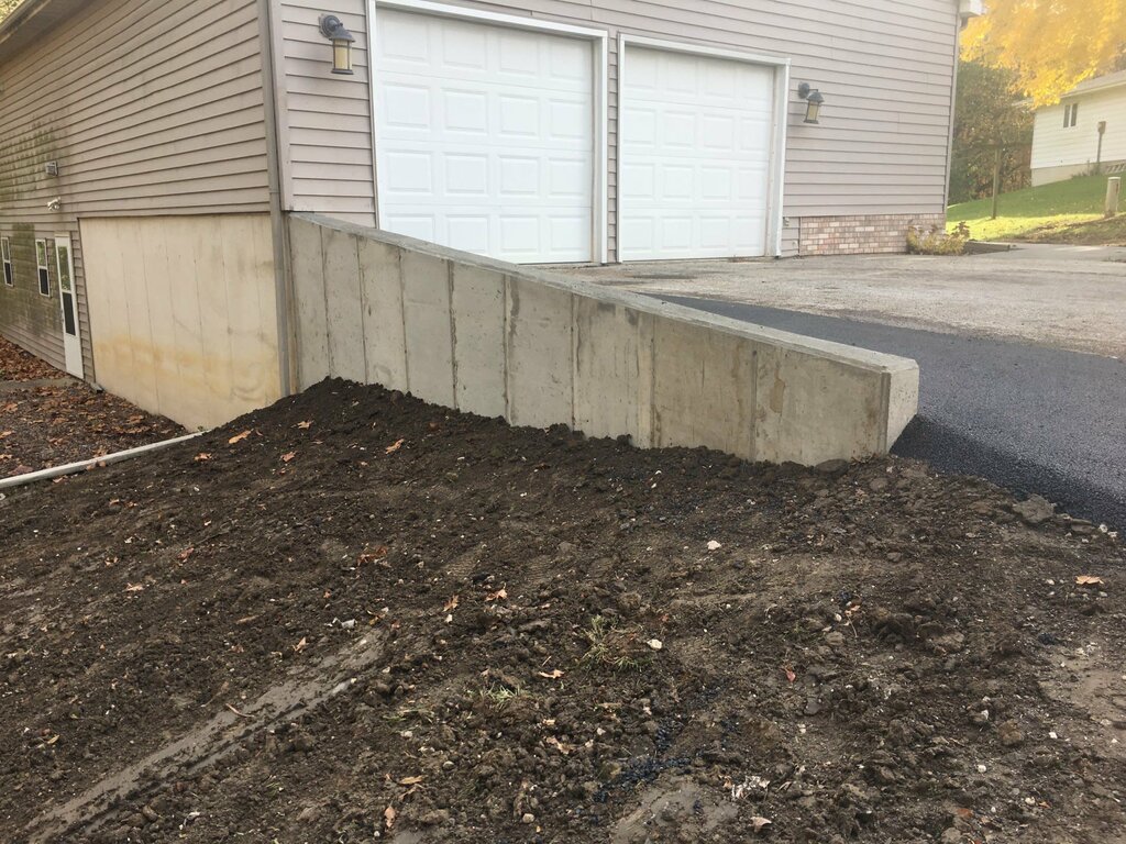 Beton ve beton ürünleri üreticileri Ron Furman & Son's Paving, Springfield, foto