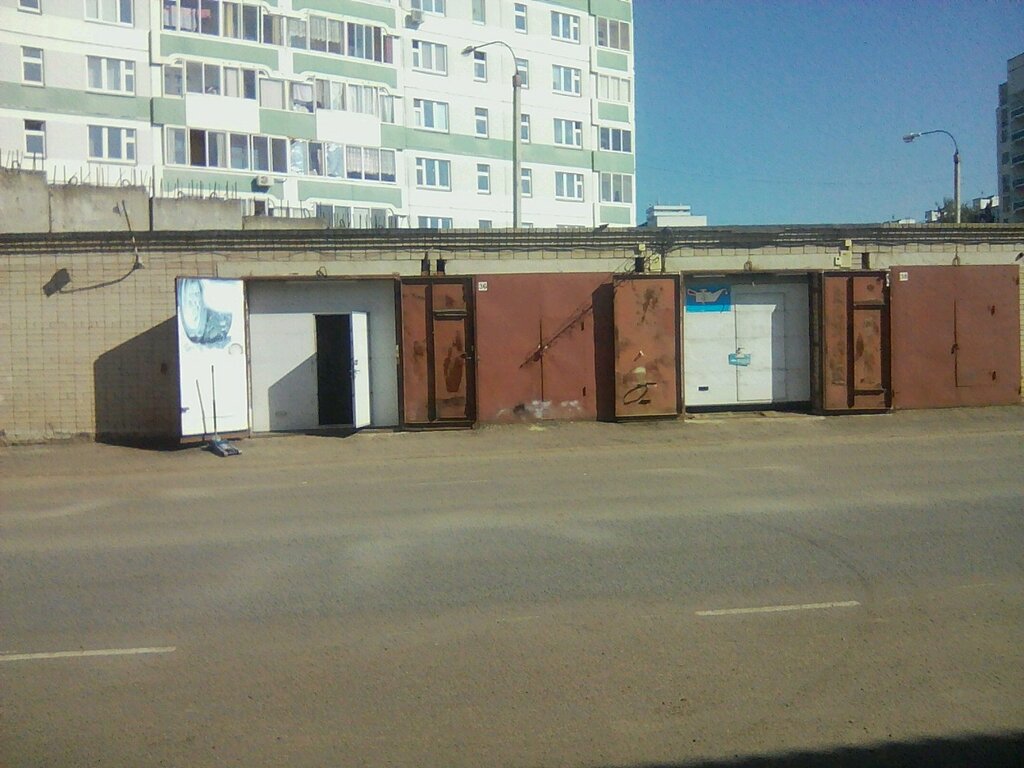 Oto lastik tamiri Sto Maslenka, Naberejniye Çelny (Yar Çallı), foto