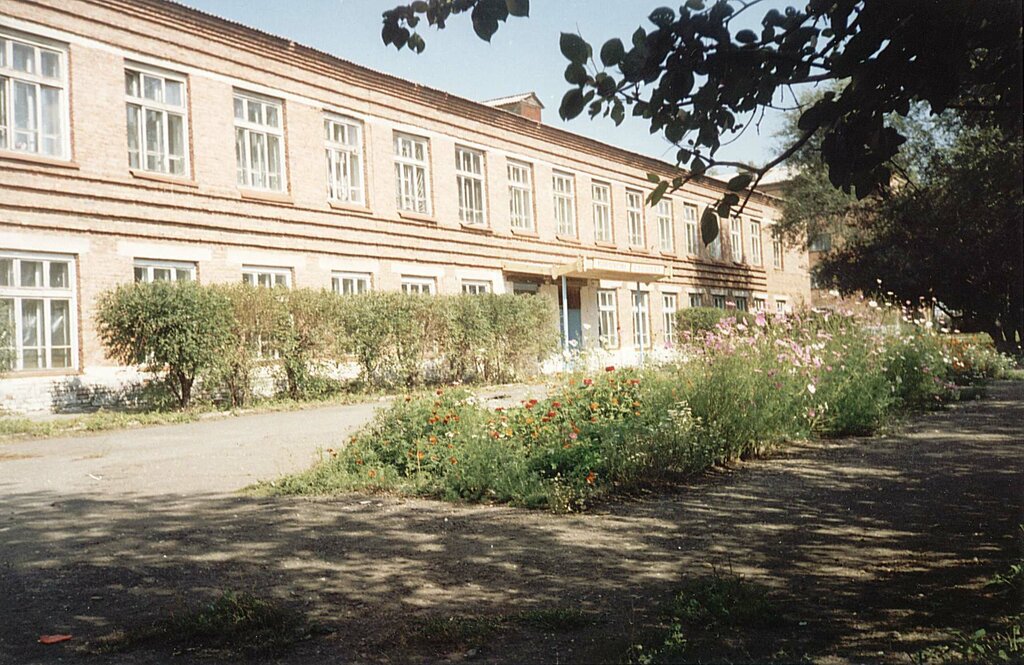 Mesleki ve teknik anadolu lisesi Professionalnoye Uchilishche № 75, Krasnoyarski krayı, foto