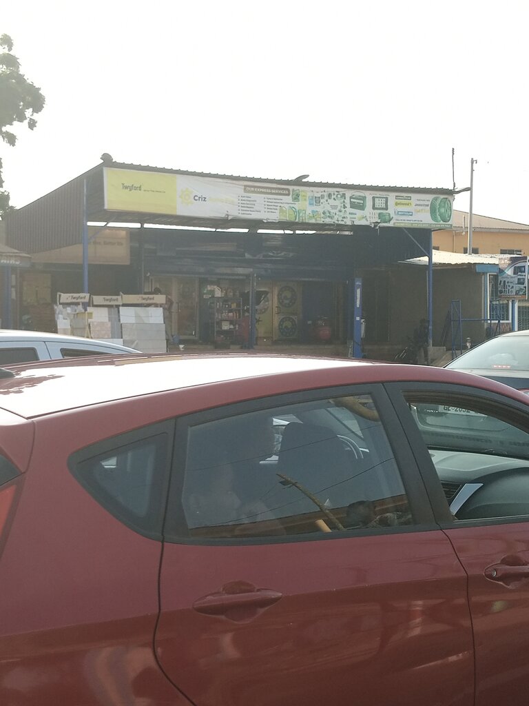 Otomobil yedek parçaları Express Service, Dünya, foto