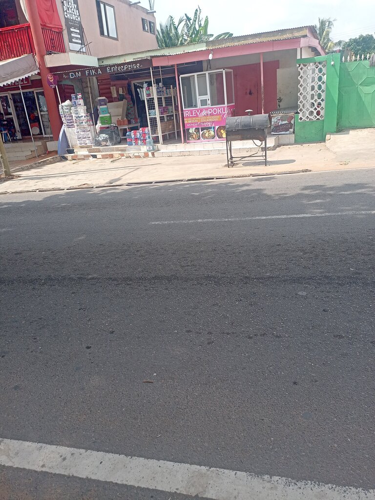 i̇şletme okulu D. M Fika Enterprise, Akra, foto