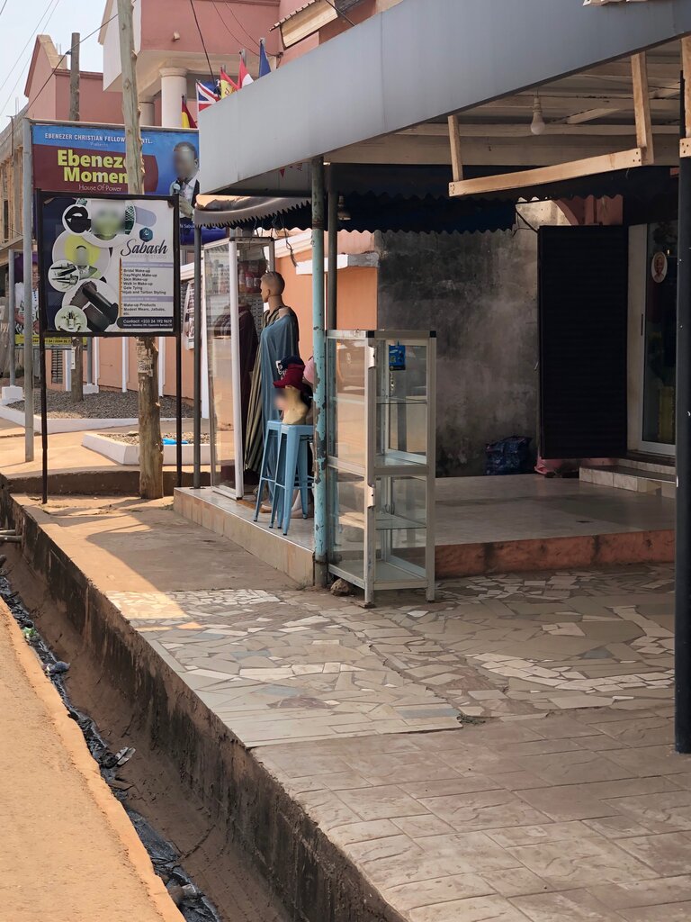 Stil uzmanı, makyöz Sabash Makeup Studio, Dünya, foto