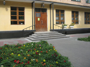 Tsentralnaya gorodskaya biblioteka imeni N.V. Gogolya (Lenina Street No:66/3), kütüphaneler  Kaluga'dan