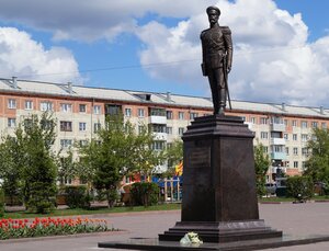 Николай II (Kemerovo — Kuzbass Region, Leninsk-Kuznetskiy), anıt, heykel  Leninsk‑Kuznetski'den