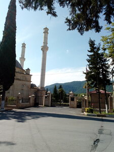 Mərkəzi məscid (Zagatala), cami  Zakatala'dan
