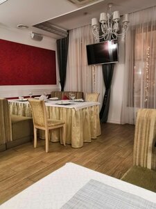 Alaverdy (Zvyozdnaya ulitsa No:9, mikrorayon Tsentralny, posyolok Dubovoye), restoran  Belgorodskaya oblastından