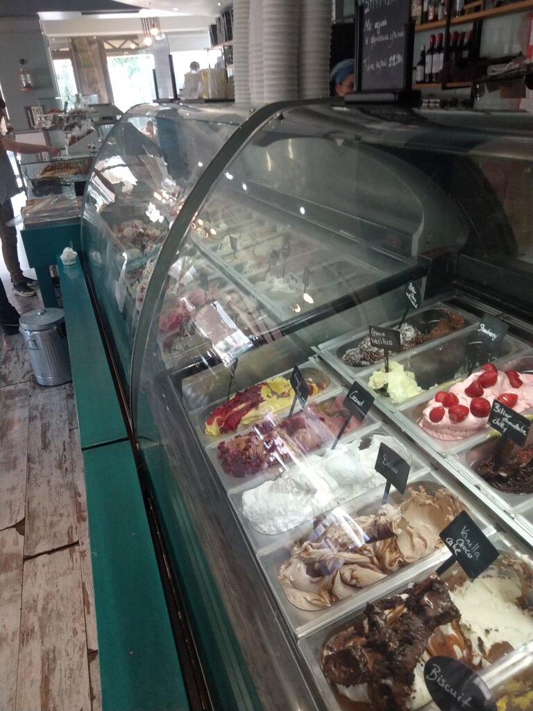 Süpermarket Chalkiadakis, Girit, foto