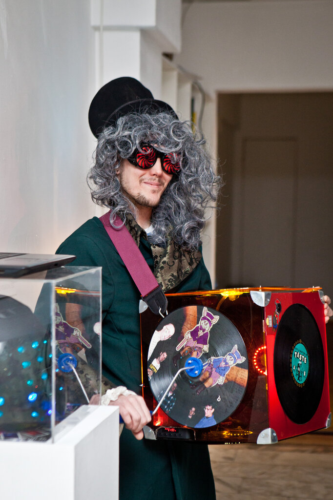 Müzik ve dans grupları Organ grinder service, Moskova, foto