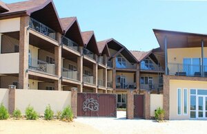 Galereya (Софиевская улица No:3, село Уютное), otel  Kırım Cumhuriyeti'nden