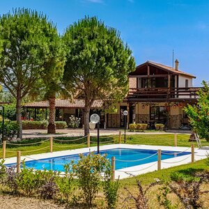 Wine House Urla (İzmir, Urla, Rüstem Mah., Sefa Sok., 13), restoran  Urla'dan