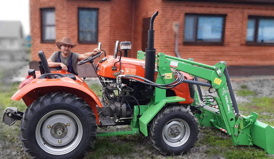 Tarım makineleri, ekipmanlar 4Trak, Moskova, foto