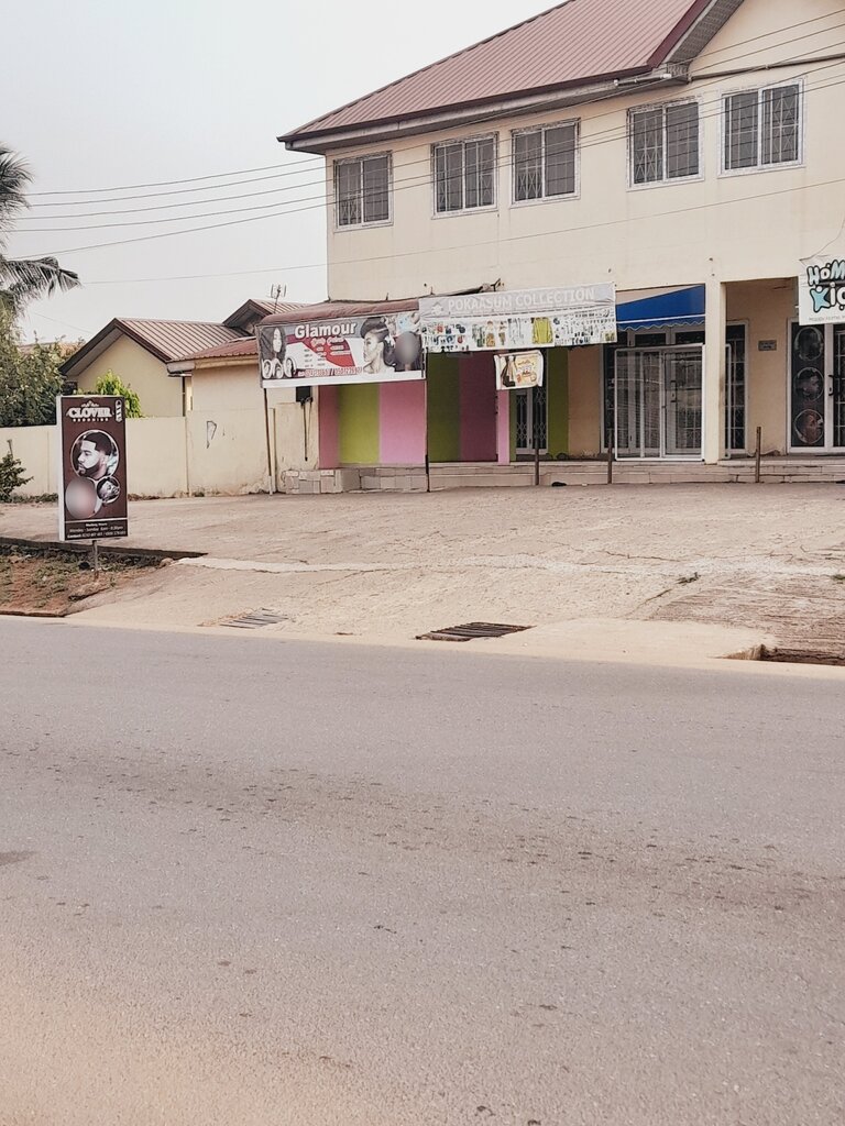 Giyim mağazası Pokaasum Collections, Dünya, foto