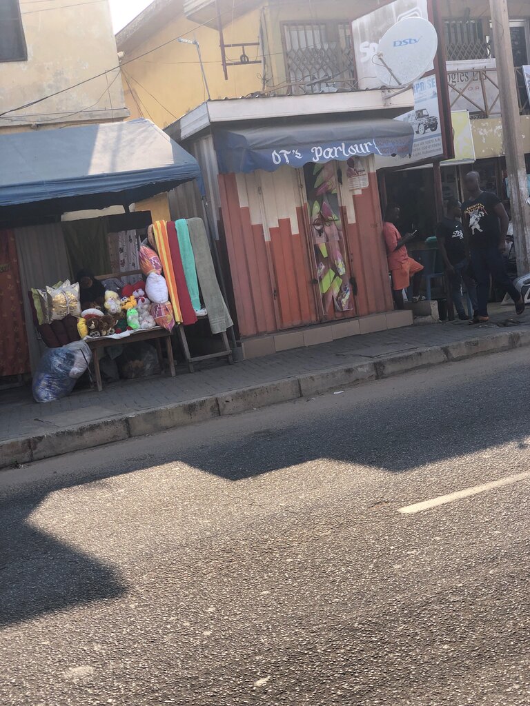 Güzellik salonu OT’s Parlour, Akra, foto