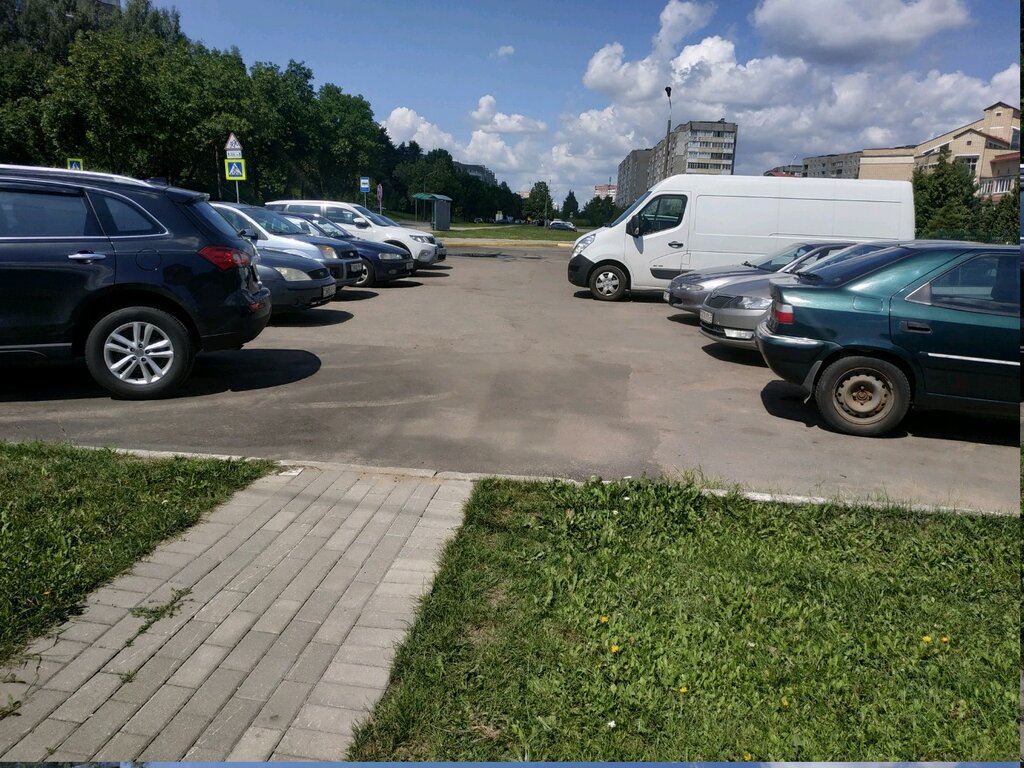Otoparklar Car park, Minsk, foto