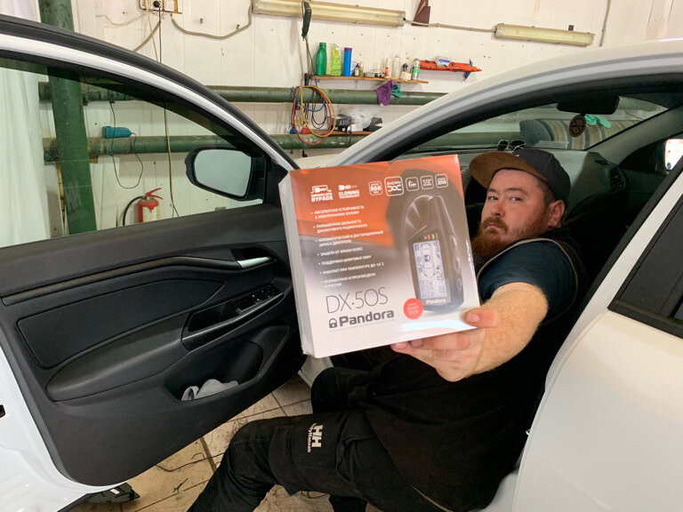 Oto alarm sistemleri Pandora, Ufa, foto