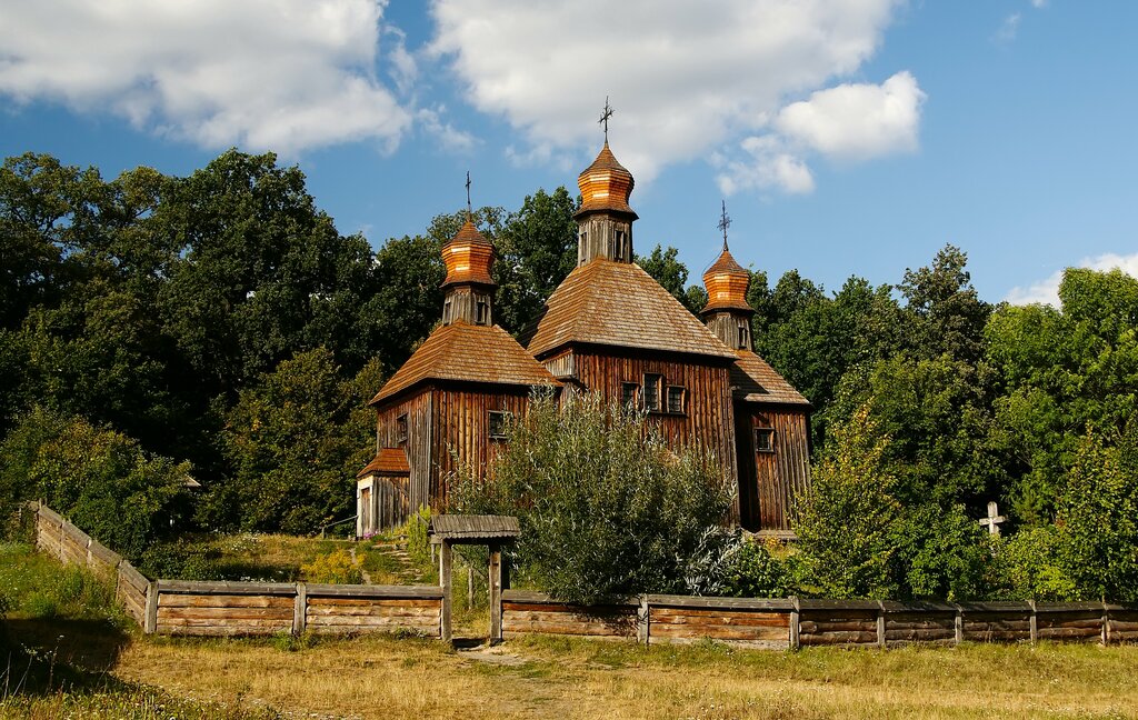 Ortodoks kiliseleri Церковь Архангела Михаила, Kiev, foto