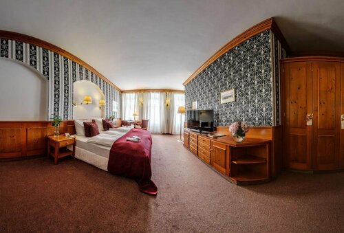 Otel Akzent Hotel Goldner Hirsch, Kamenz, foto