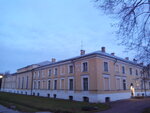 Кавалерский корпус (Upper Park, No:4), turistik yerler  Lomonosov'dan