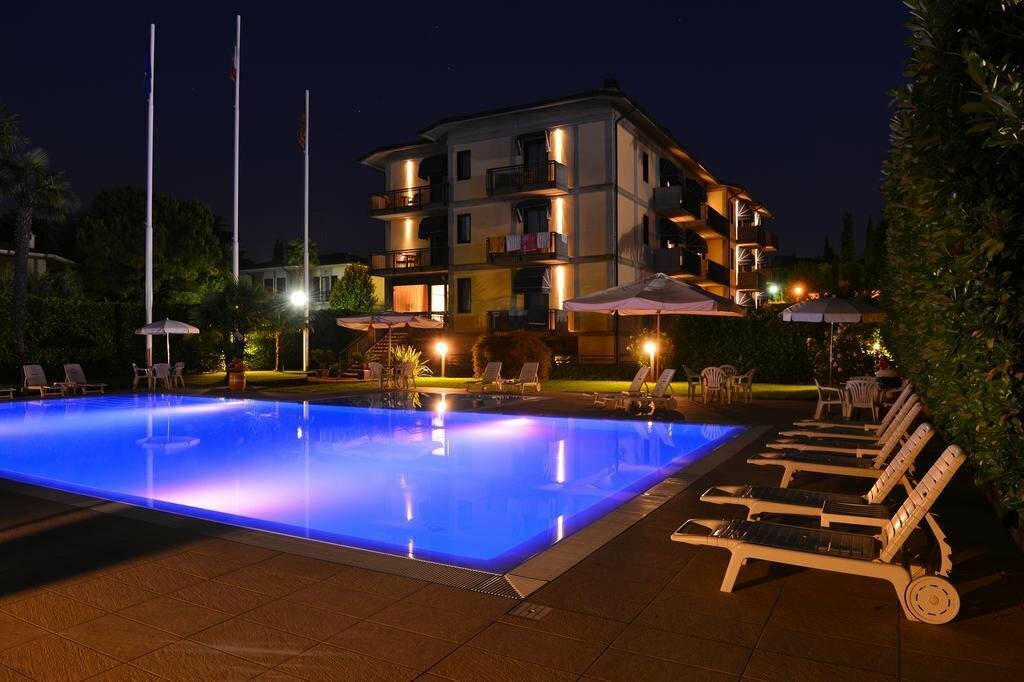Otel Hotel Smeraldo, Dünya, foto