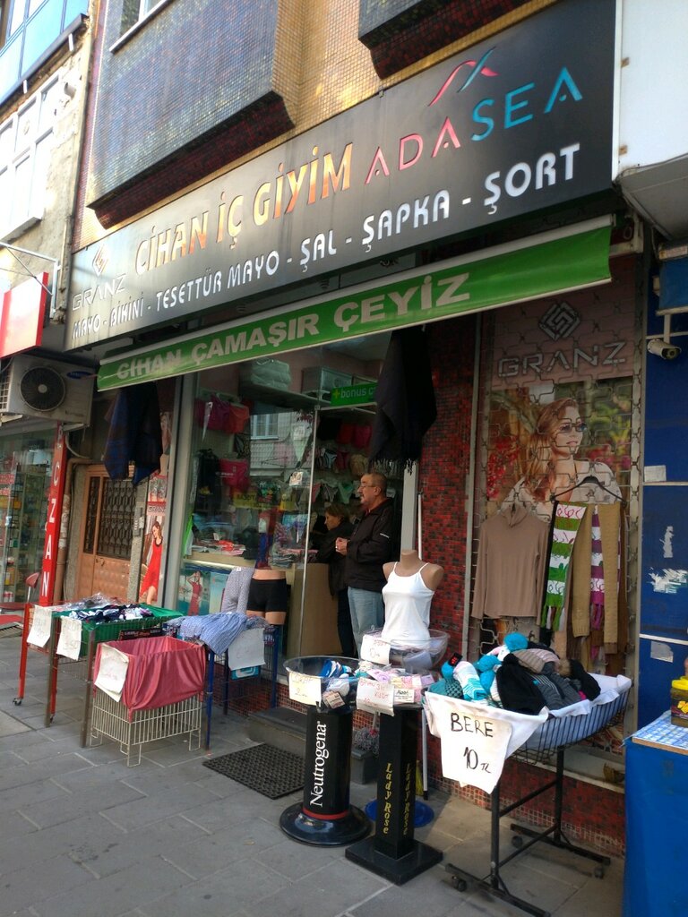 i̇ç giyim ve mayo mağazası Cihan İç Giyim, İstanbul, foto
