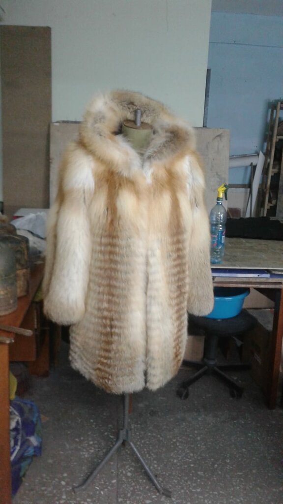 Kürk atölyeleri Atelye Zimnyaya skazka, Barnaul, foto