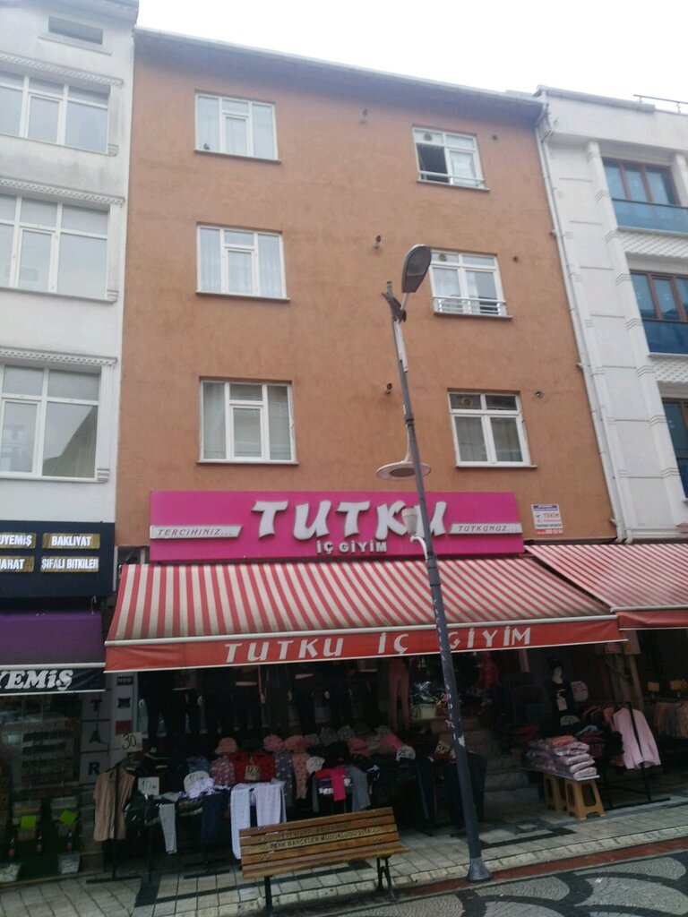 i̇ç giyim ve mayo mağazası Tutku İç Giyim, İstanbul, foto
