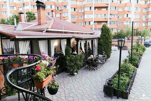 Restoran Grafin (Okhotnichiy Lane No:15А, Ulyanovsk), restoran  Ulyanovsk'tan