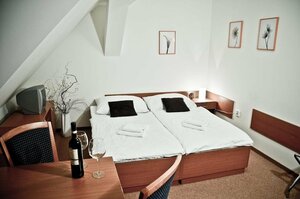 Penzion G (Olomoucký kraj, Sumperk, Fialova), otel  Sumperk'ten