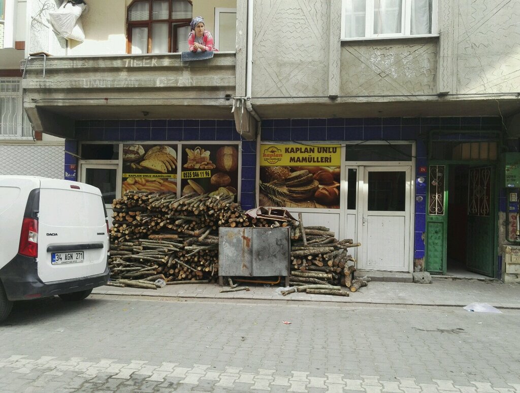 Ekmek fabrikaları Kaplan Unlu Mamülleri, İstanbul, foto