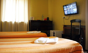 Ukraina (Kaluga Region, Borovskiy District, selskoye poseleniye Sovyaki, derevnya Petrovo), otel  Kalujskaya oblastından