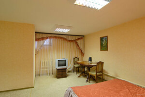 Gostevoy dom Lyubimtsevoy (Sadovy pereulok No:12Б, Suzdal), otel  Suzdal'dan