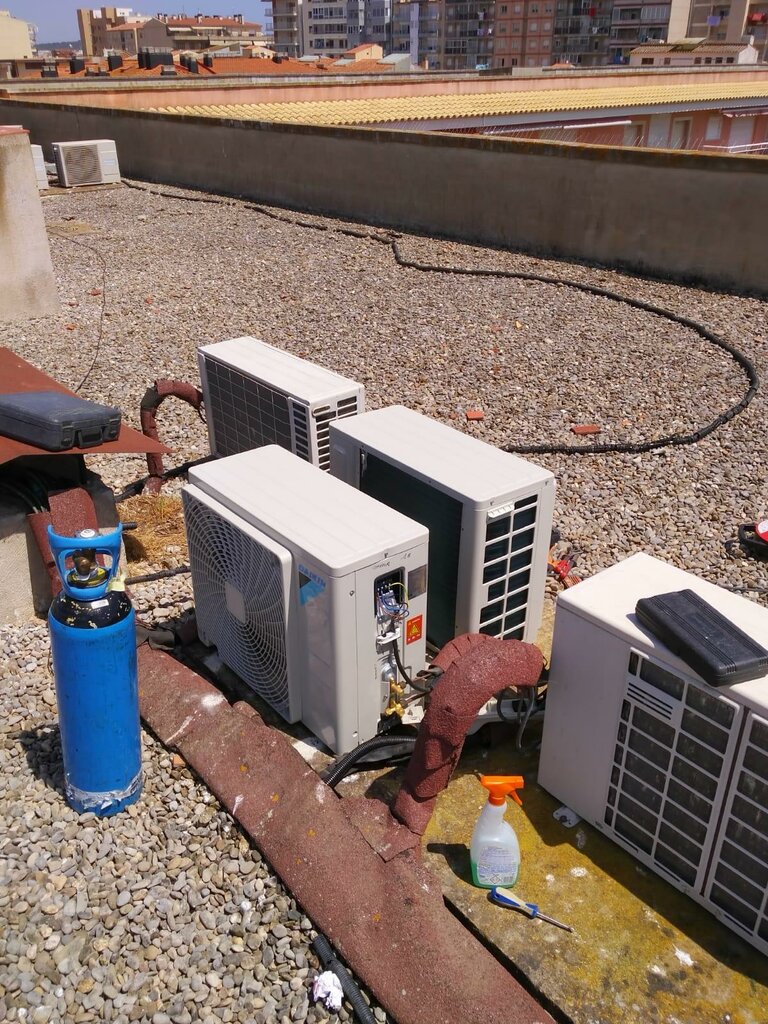 Elektrikli cihazların tamiri Bouaa Serveis, , foto