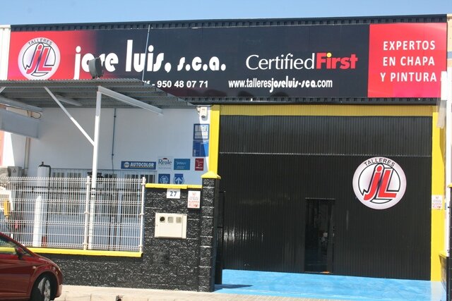 Oto kaporta Talleres José Luis S. C. A., Endülüs, foto