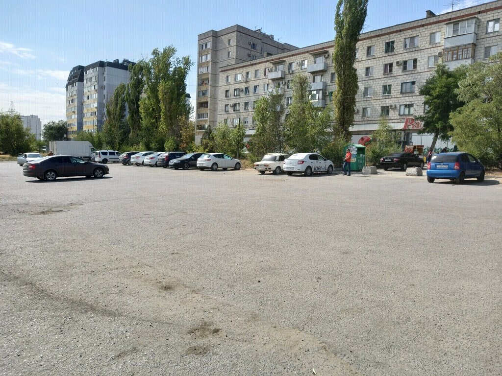 Otoparklar Parking lot, Volgograd, foto