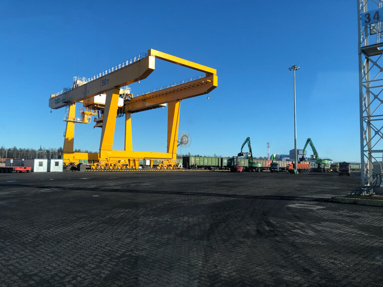 Sanayi kuruluşu Морской торговый порт Усть-Луга, Saint‑Petersburg ve Leningradskaya oblastı, foto