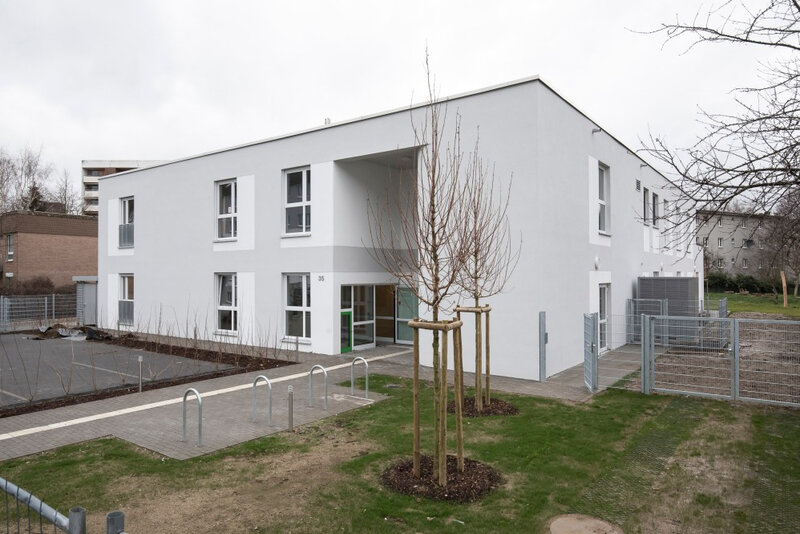 Ortaokul FRÖBEL-Kindergarten Lustheider Straße, Köln, foto