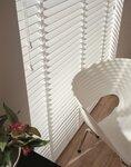 Veenstra Zonwering & Woningstoffering (Stationsweg No:33, Gorredijk), mobilya mağazaları  Friesland'dan