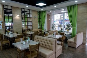 Cafe Clever (ulitsa Dzerzhinskogo No:62), kafe  Kirov'dan
