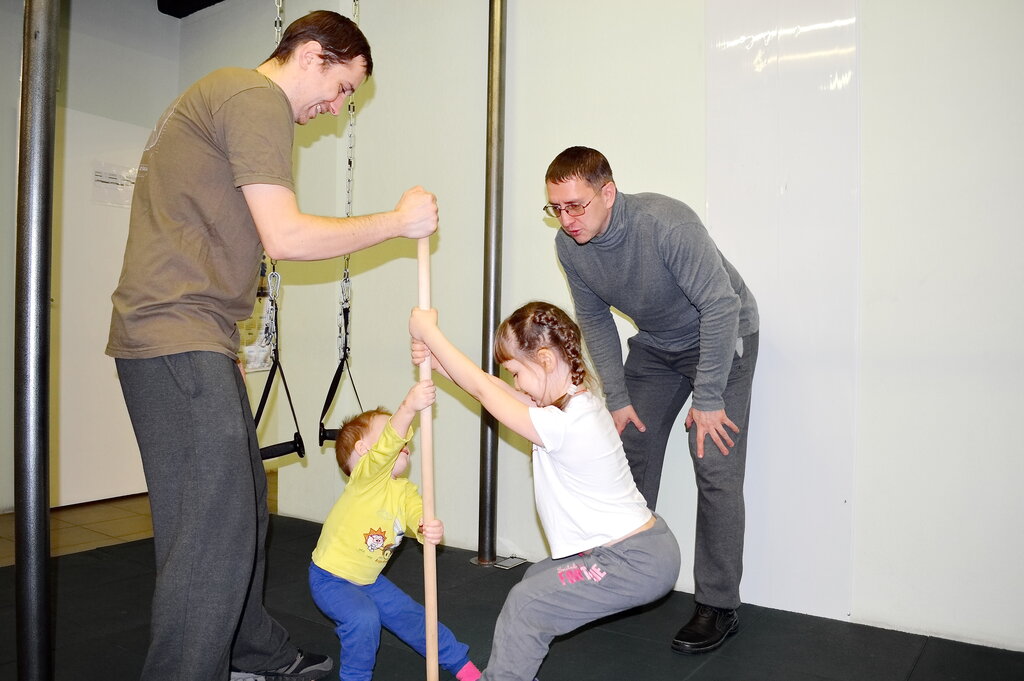 Spor ve jimnastik salonları Tsentr prikladnoy fizkultury Kuk i Kuk. Kineziterapiya Trenazherny zal, Perm, foto