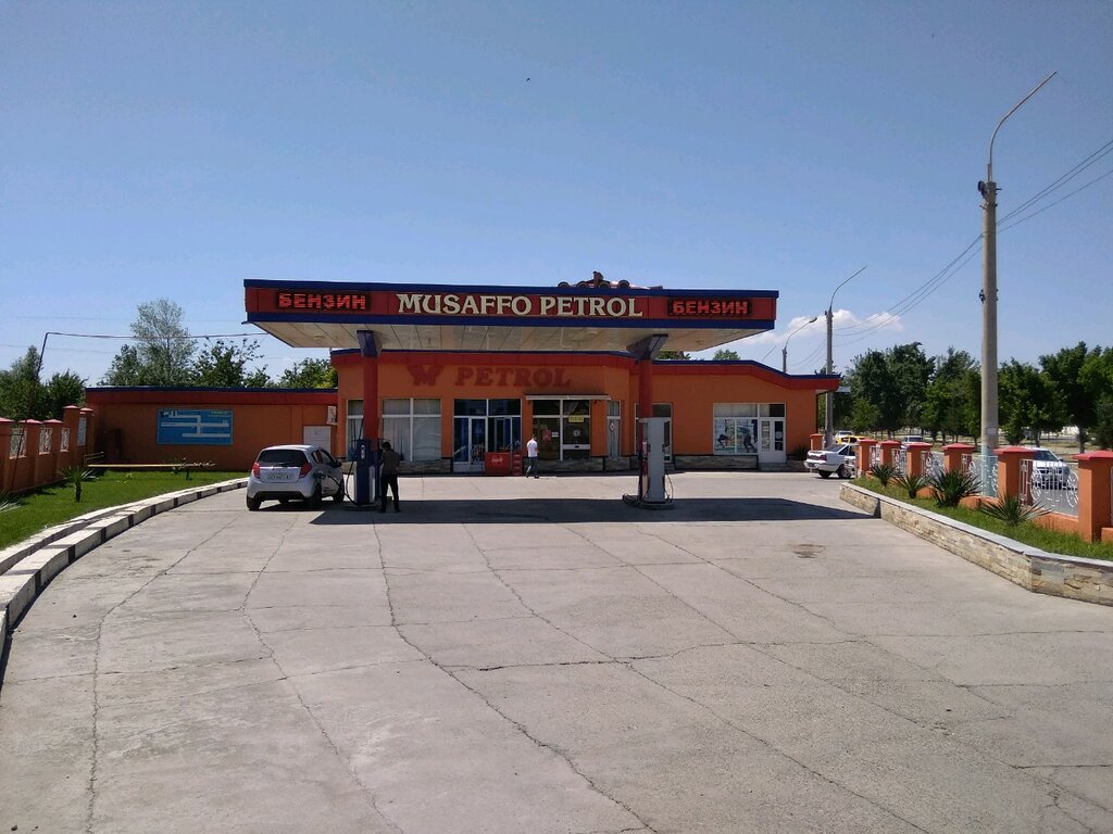 Benzin istasyonu Musaffo Petrol, Semerkant, foto