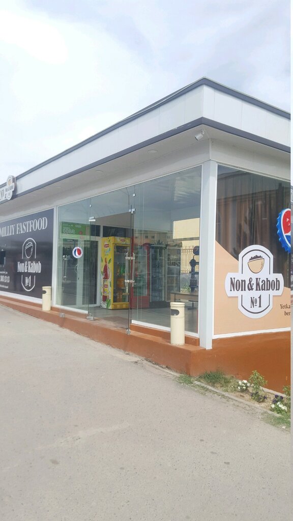 Fast food Hot-Dog House, Nemengan, foto