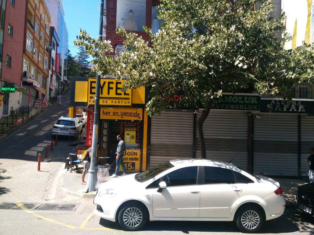 Kozmetik ve parfümeri mağazaları Eyfel Perfume, İstanbul, foto
