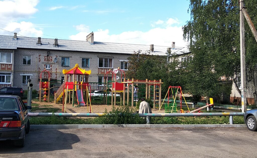 Oyun alanı Playground, Yaroslavskaya oblastı, foto