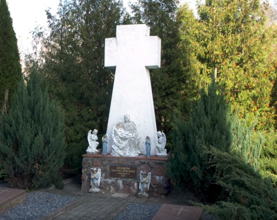 Anıt, heykel Жертвам фашизма и коммунизма, Grodnenskaya oblastı, foto